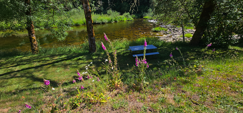 Beautiful Riverfront Retreat On The Famous Smith River | Whitetail ...